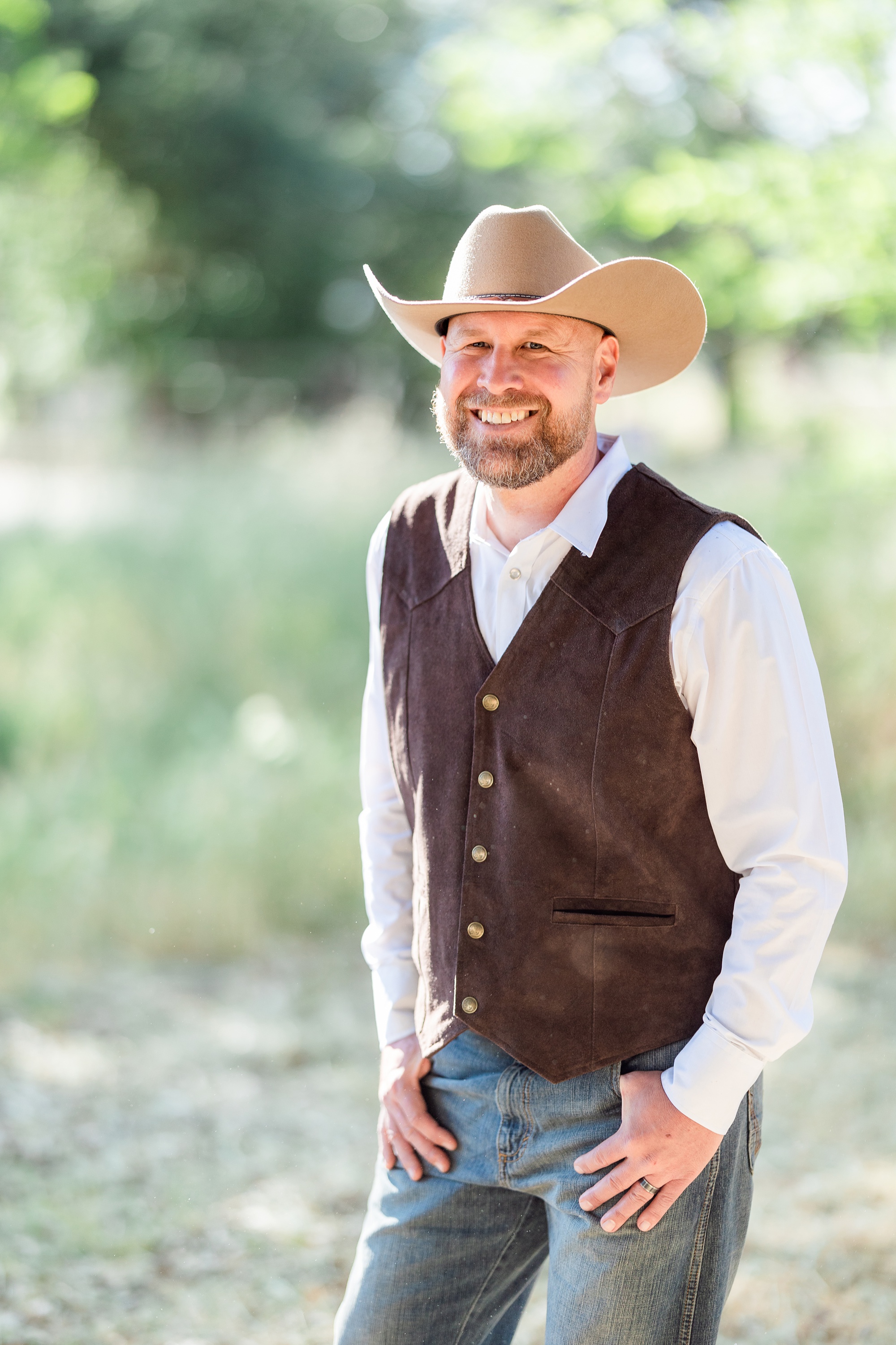 Doug & Marney | Julian Station—A Rustic San Diego Wedding - Amy Gray ...