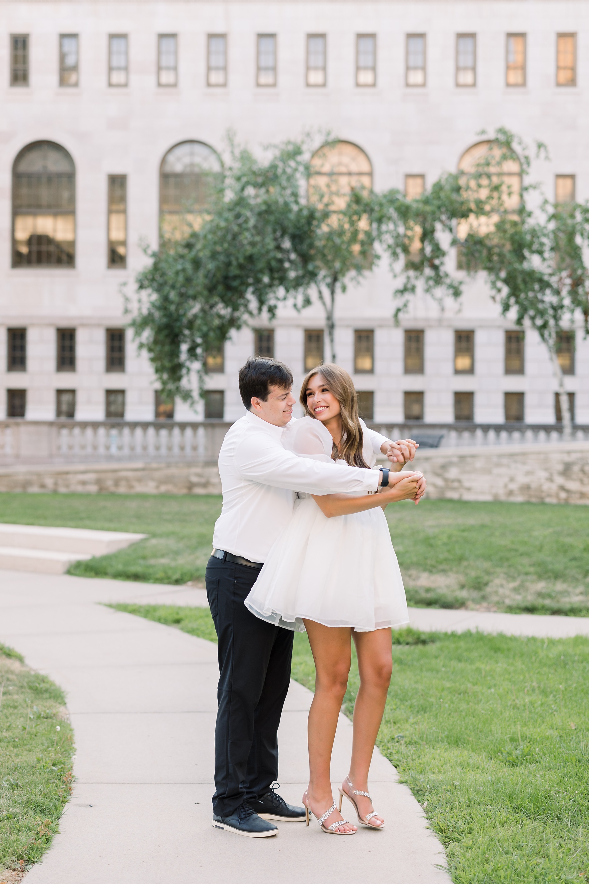 Downtown Engagement Photos | Rachel Graff Photography
