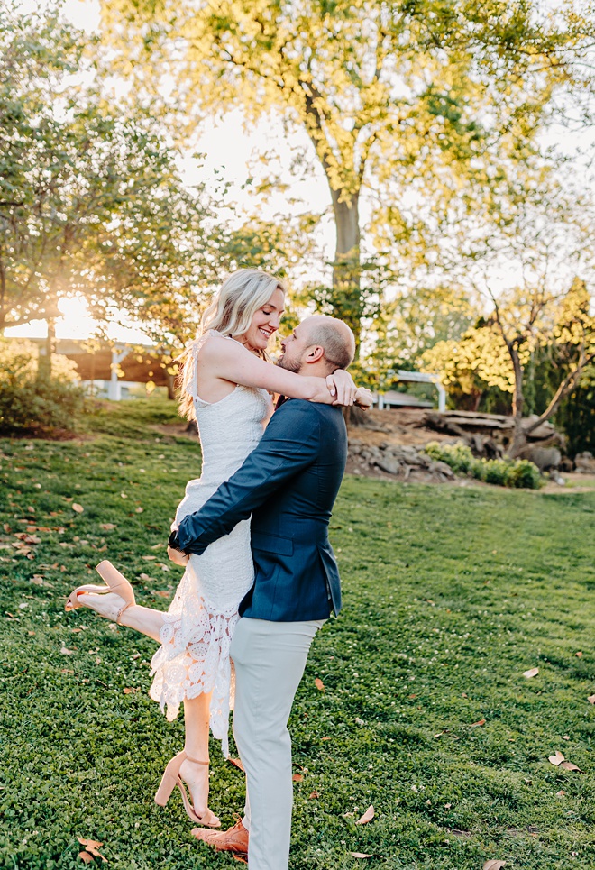 Jamie + Kelly | Engaged - lindsayoquinnphotography.com