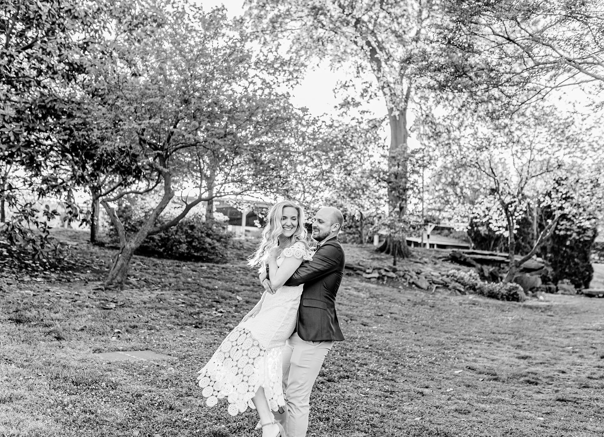 Jamie + Kelly | Engaged - lindsayoquinnphotography.com