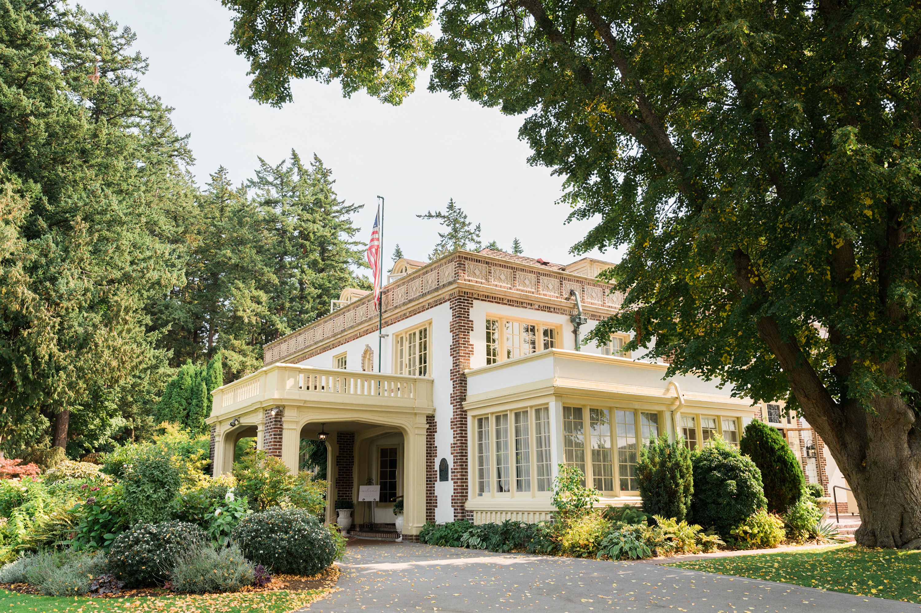 Lairmont Manor Wedding Photography in Bellingham, WA: Emily & Joey ...
