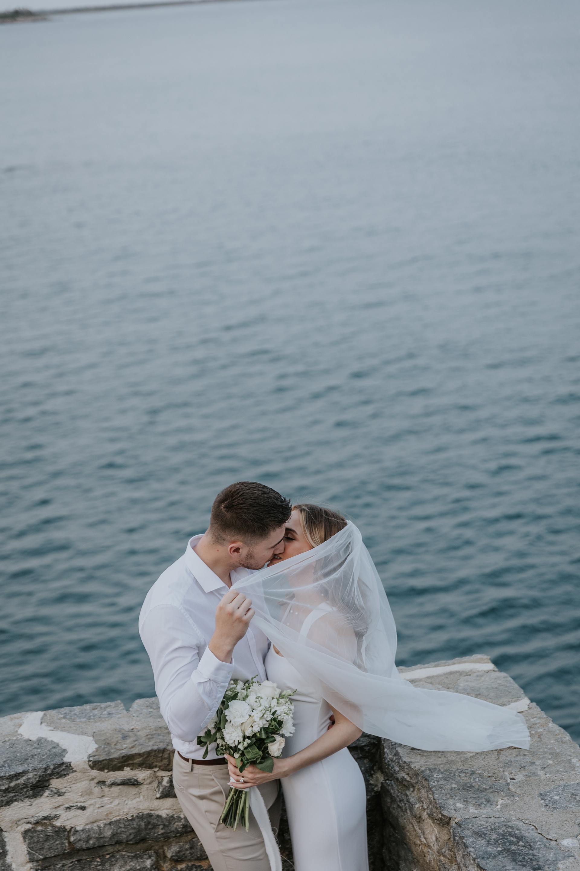 NEWPORT RHODE ISLAND ELOPEMENT - JENNY & LUCAS - Jenny Chou Photo