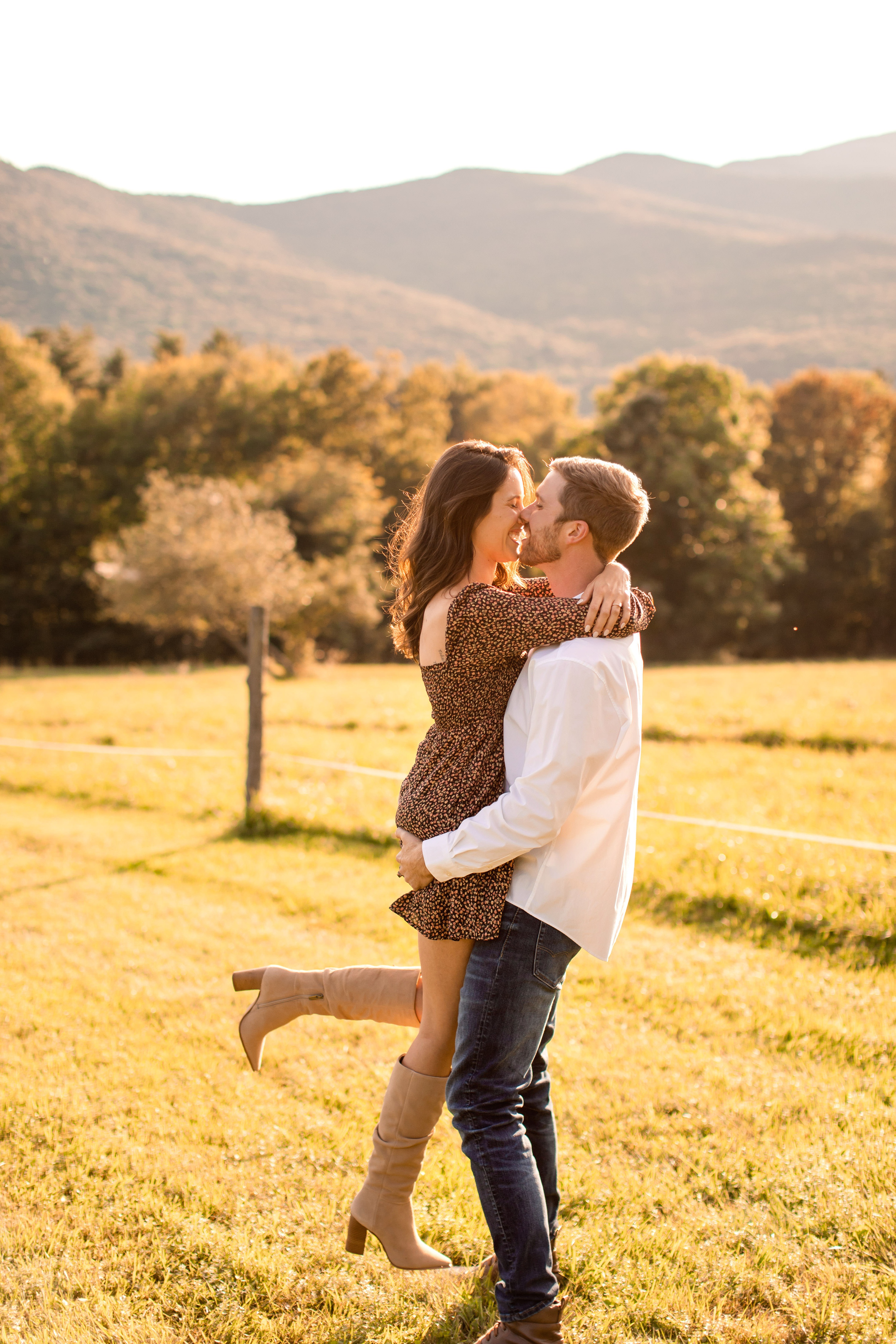 Paige + Andrew | Laid back Couples Session in the Vermont Mountains ...