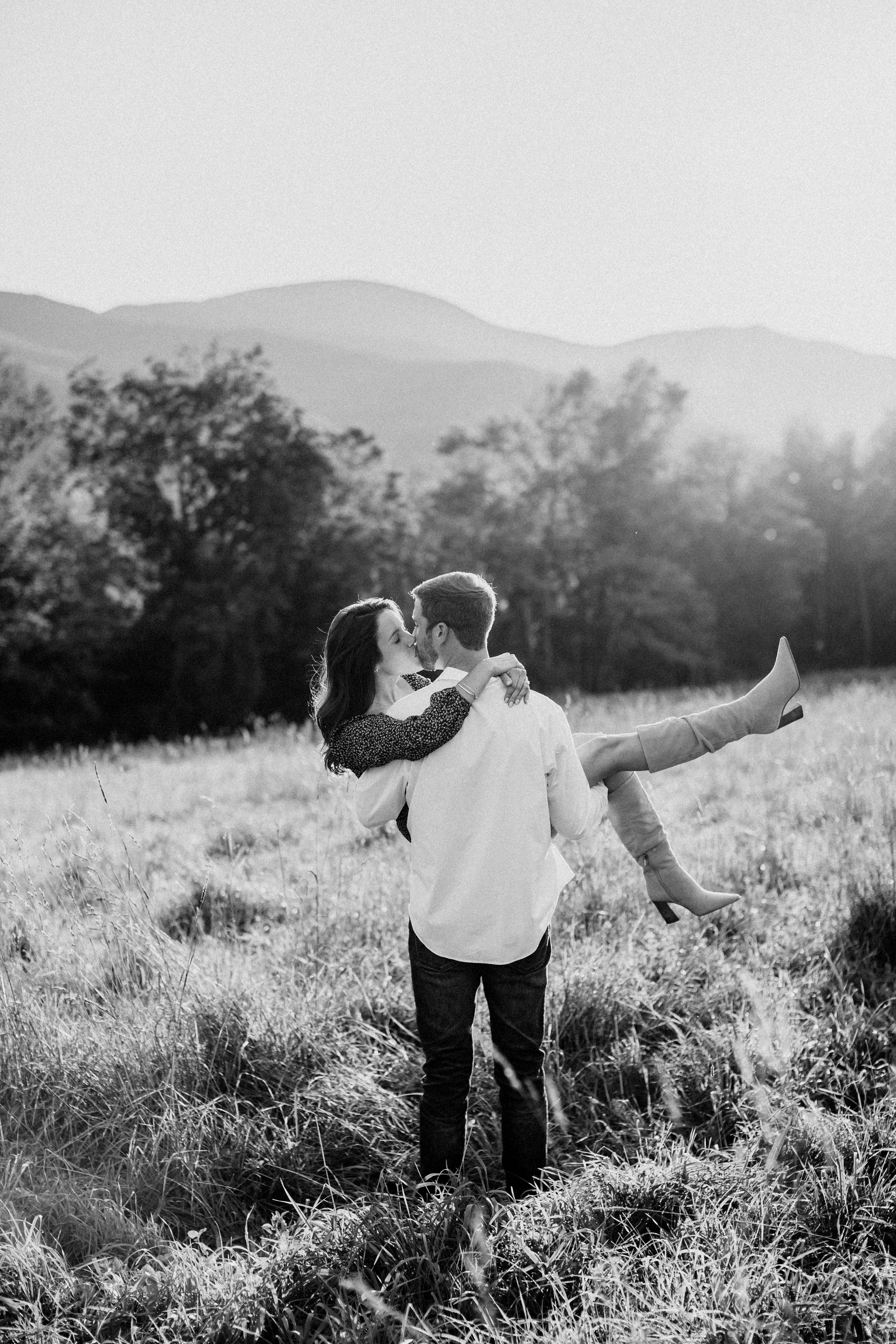 Paige + Andrew | Laid back Couples Session in the Vermont Mountains ...
